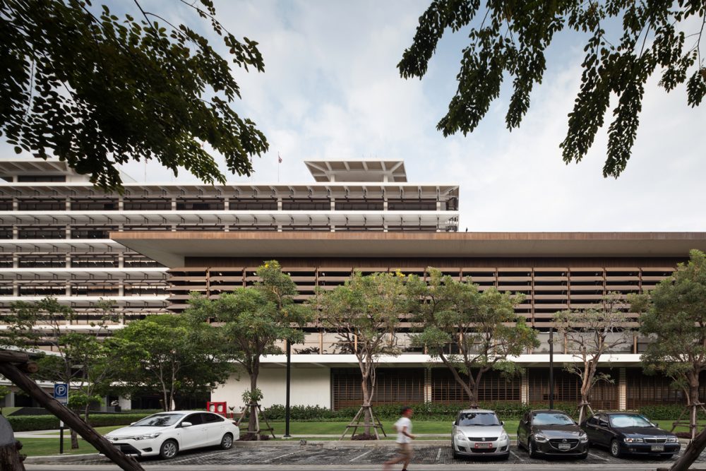 AS NEUTRAL AS A NATIONAL BANK CAN BE - art4d