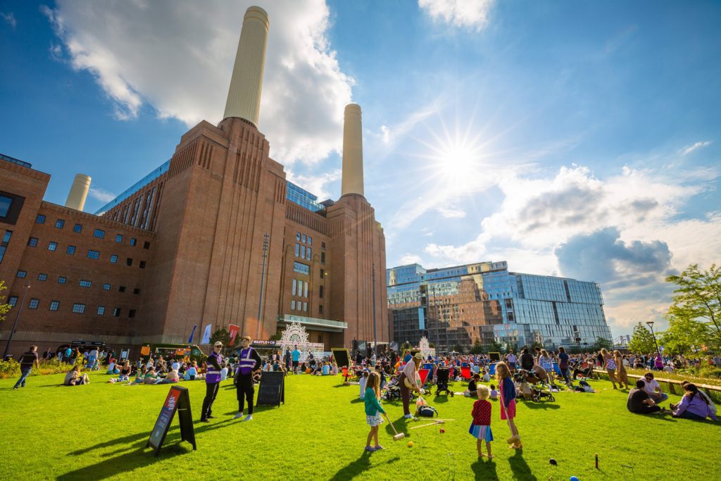 Battersea Power Station: โรงไฟฟ้าถ่านหินในลอนดอนที่ถูกเปลี่ยนเป็นศูนย์ ...