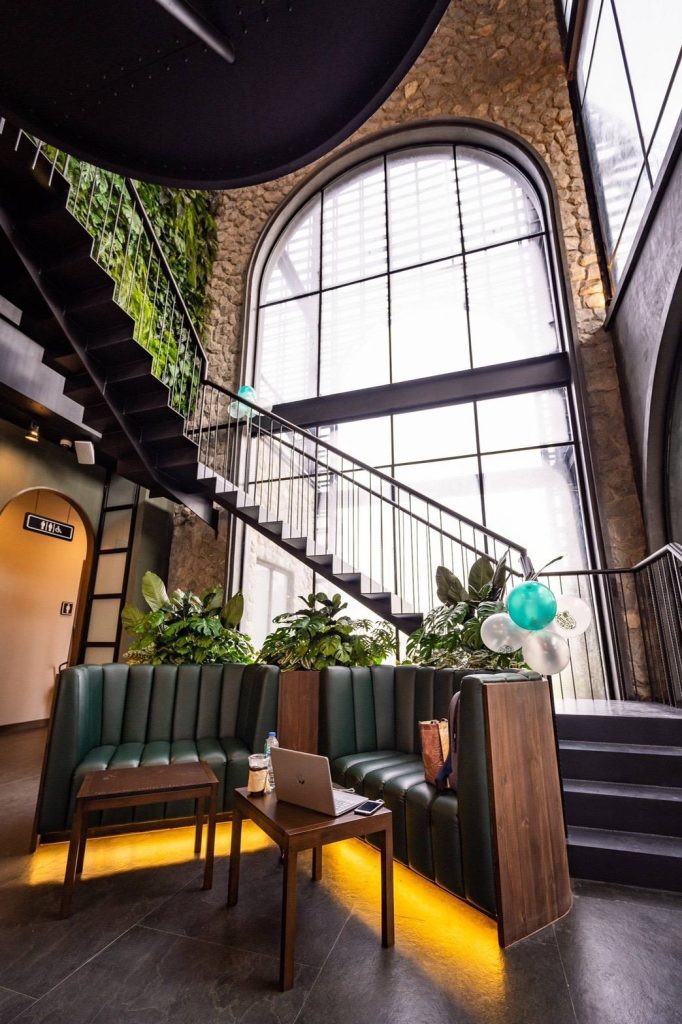 Café Amazon: Concept Store