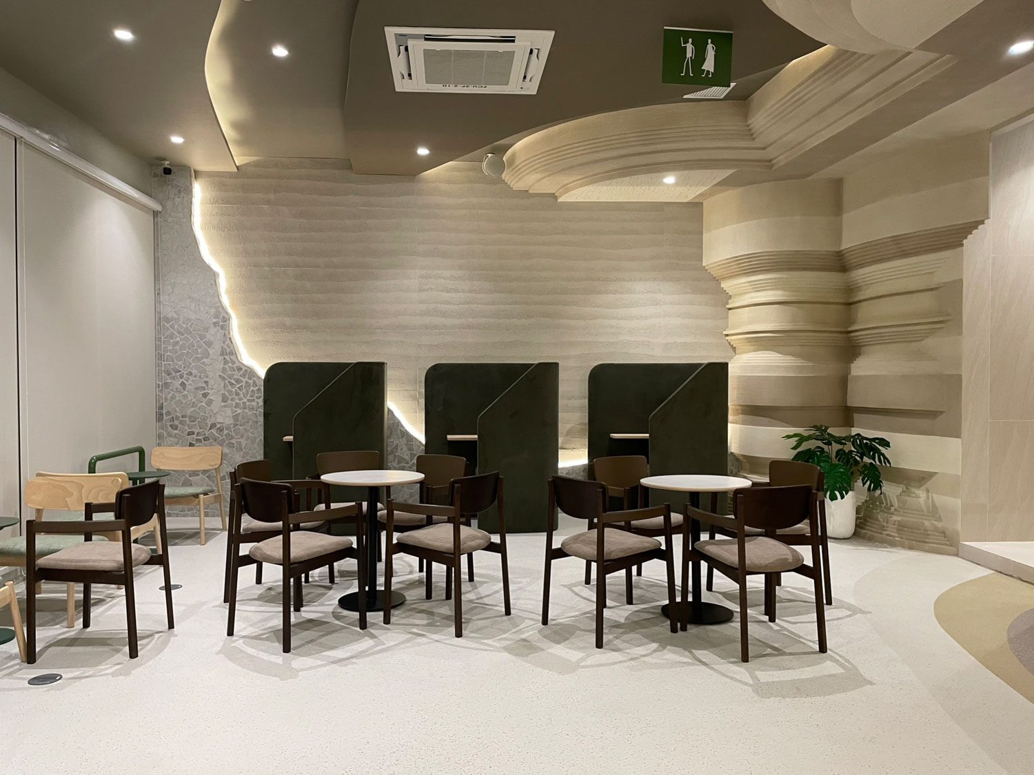 Café Amazon: Concept Store
