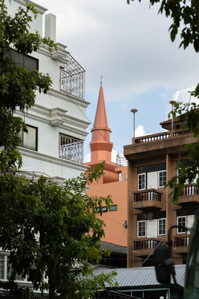 Thai-pakistan Friendship Mosque: Simplicity for seamless integration