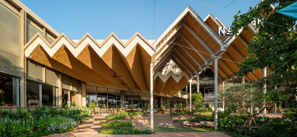 Central Nakhon Pathom: ปฐมบทแห่งความสุข